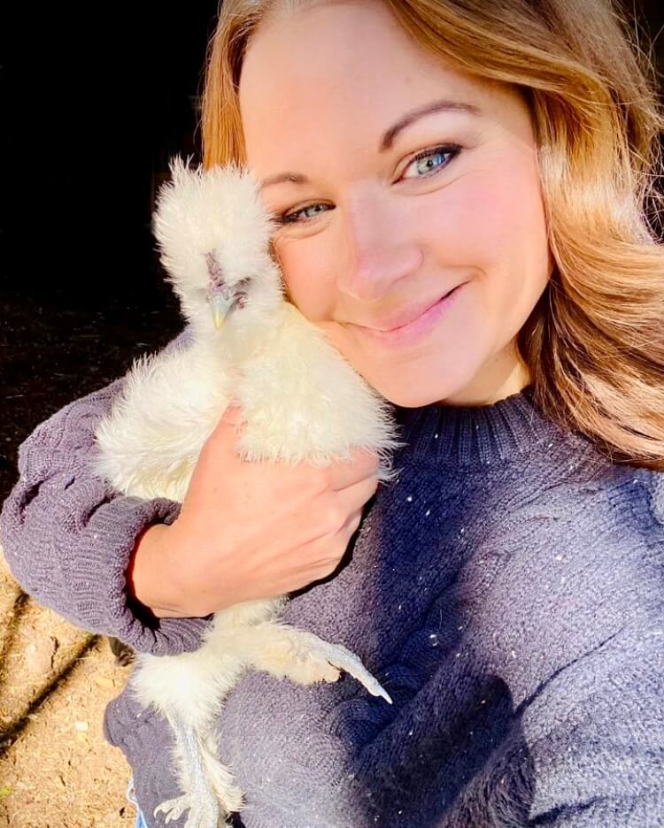 Replaced Oyster Shells With LitChicks - Interview with Natalie.